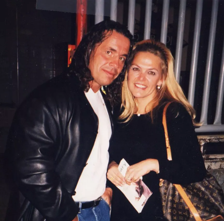 Bret Hart's Wife, Age, Height, Weight, Net Worth, Career, And Full Bio ...